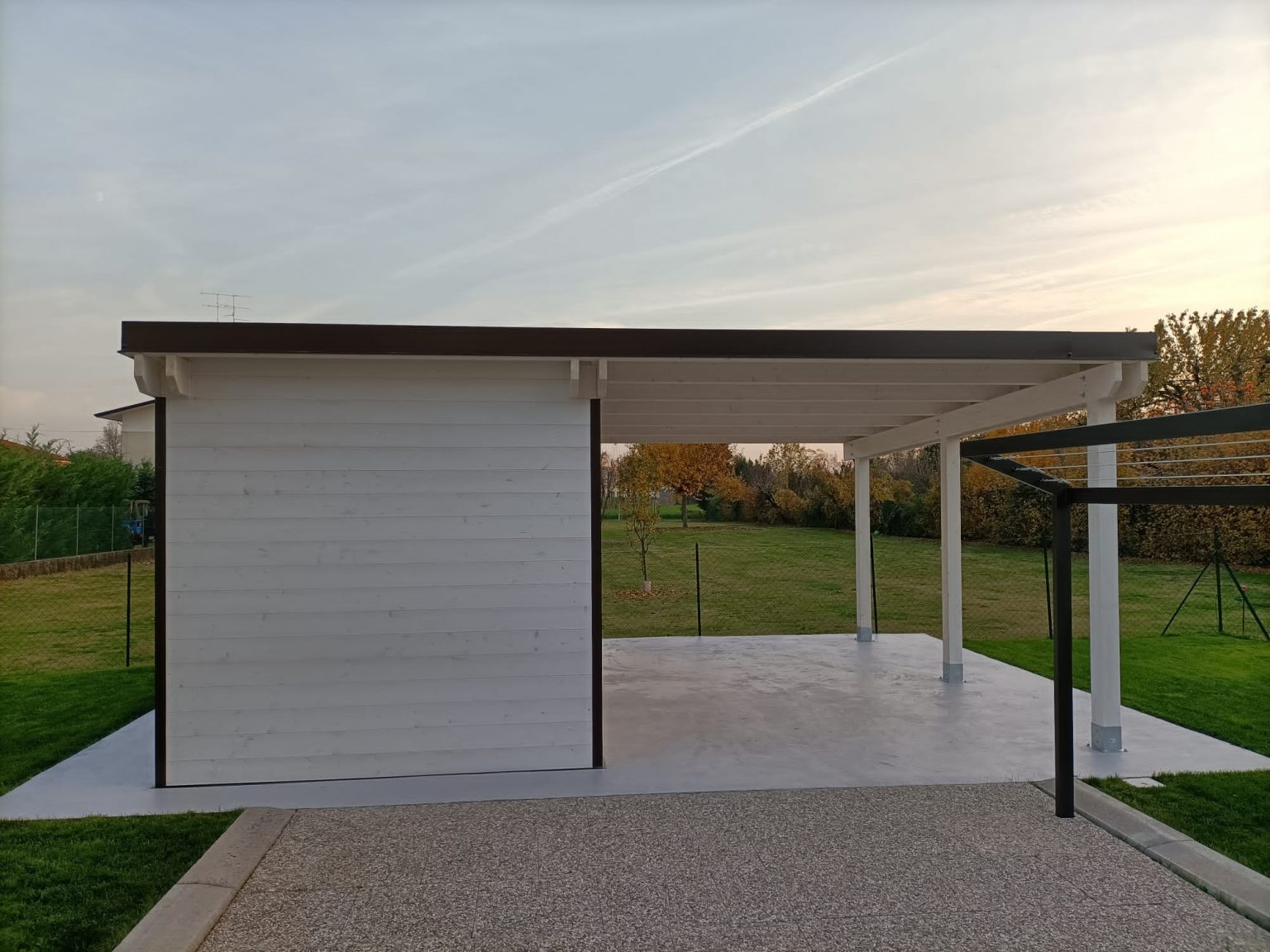 Modelli box auto in legno